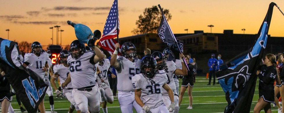 Eisenhower Varsity Football (2021 - 2022) | Blast Athletics